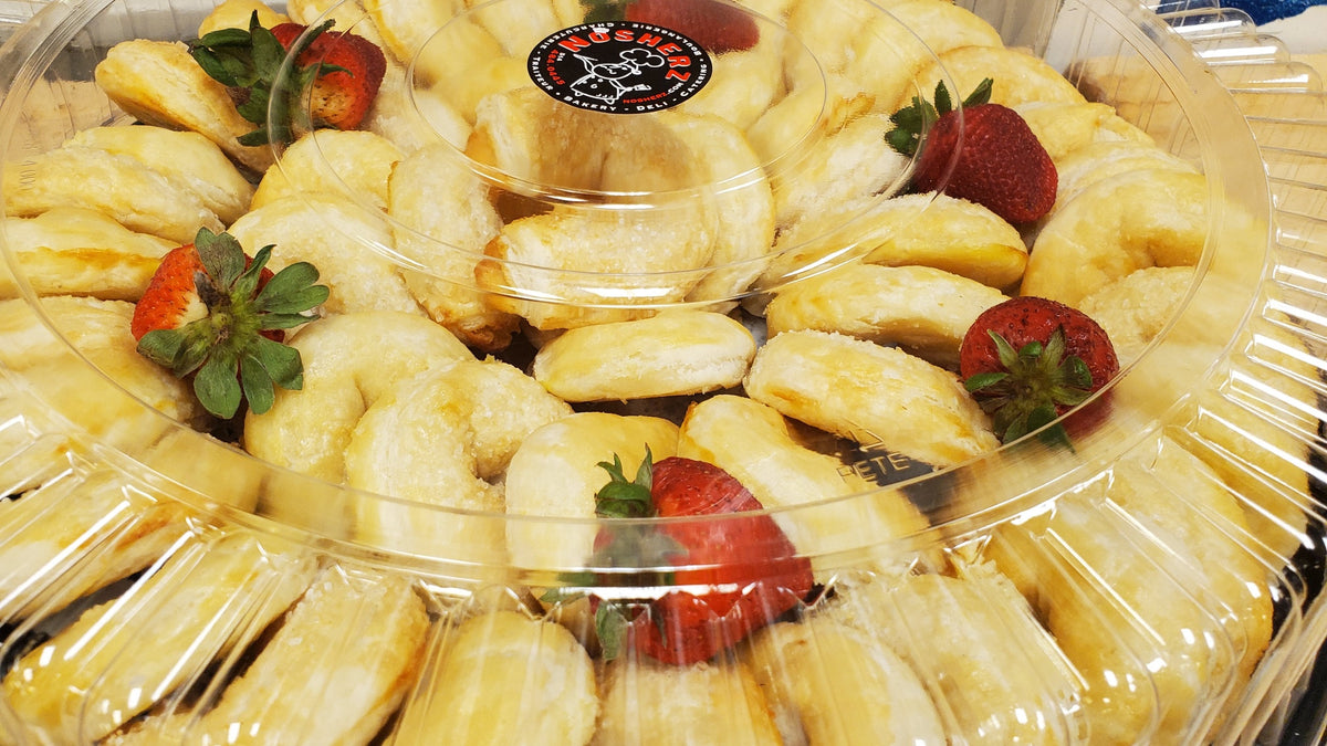 Order Mini Cheese Bagel Platter I Mini plateau de bagels au fromage ...
